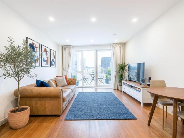 1 bedroom flat to rent on Penny Brookes Street, London