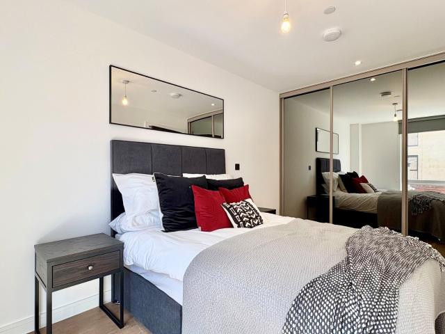 1 bedroom flat to rent on Windsor Bridge Road, Bath