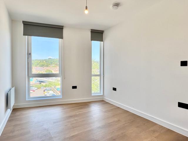 1 bedroom flat to rent on Windsor Bridge Road, Bath