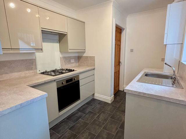1 Bedroom Flat to Rent at Dunfermline, Dunfermline Central, Fife