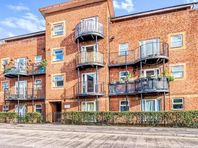 1 bedroom Flat to rent, Flat 21 14 Park Street, Southampton, S.