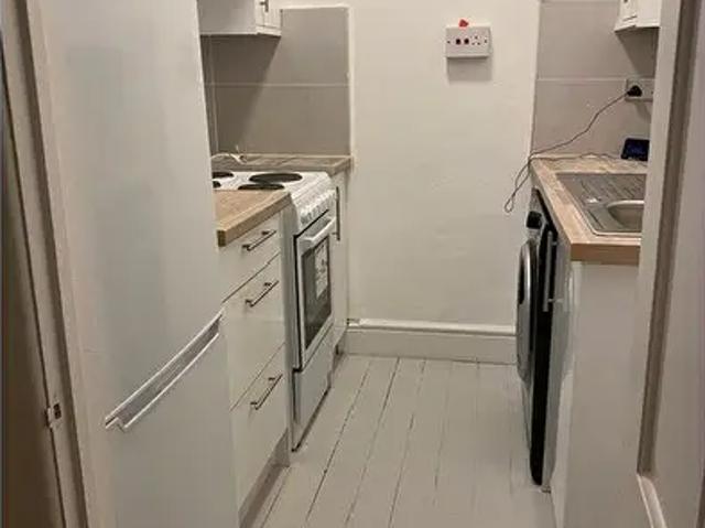 1 Bedroom Flat To Rent In Market Square, Winslow, MK18