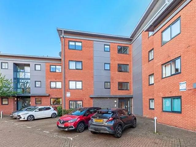 1 Bedroom Flat To Rent In Marshall Road, Banbury, OX16