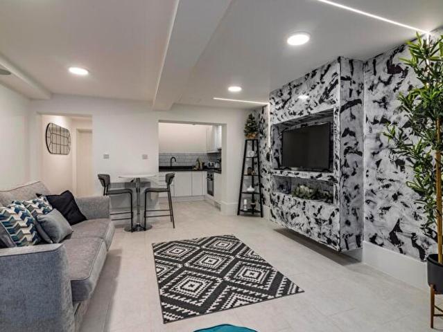 1 Bedroom Flat To Rent In Melton Road, West Bridgford, Nottingham, NG2