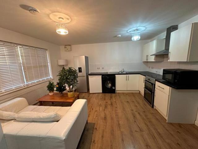 1 Bedroom Flat To Rent In Northcourt Road, Abingdon, OX14