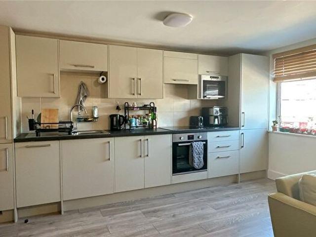 1 Bedroom Flat To Rent In Oxford Road, Kidlington, Oxfordshire, OX5