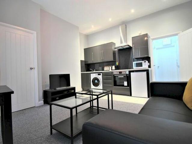 1 Bedroom Flat To Rent In Aylestone Road, Leicester, LE2