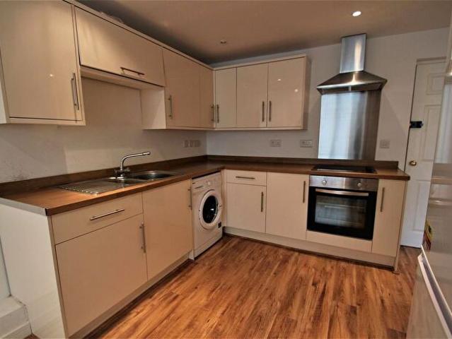 1 Bedroom Flat To Rent In Abbey Court, Rugby, CV21