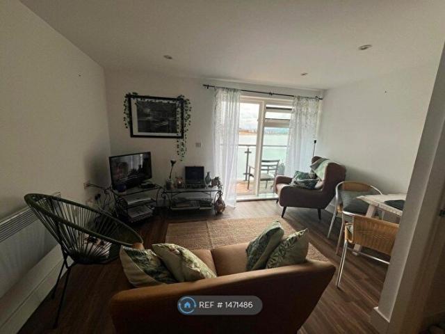 1 Bedroom Flat To Rent In Altamar, Swansea, SA1
