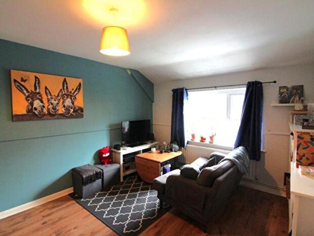 1 Bedroom Flat To Rent In Annesley Road, Hucknall, NG15