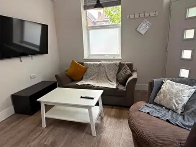 1 Bedroom Flat To Rent In B Trent Boulevard, West Bridgford, Nottingham, NG2