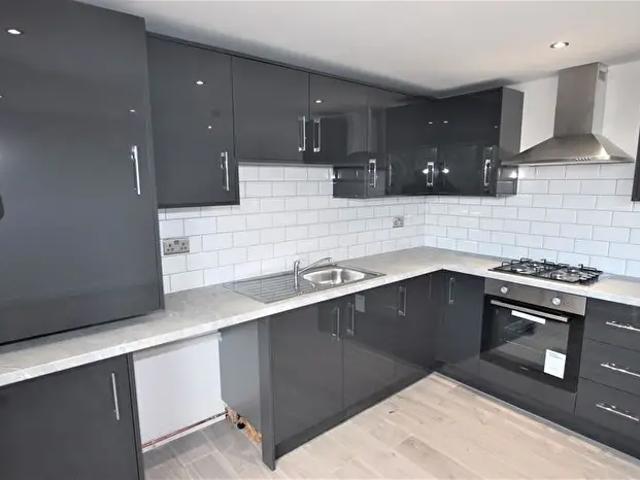1 Bedroom Flat To Rent In Balmoral Road, Northampton, NN2