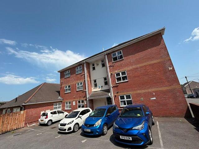 1 Bedroom Flat To Rent In Bedford House, Morriston, SA6