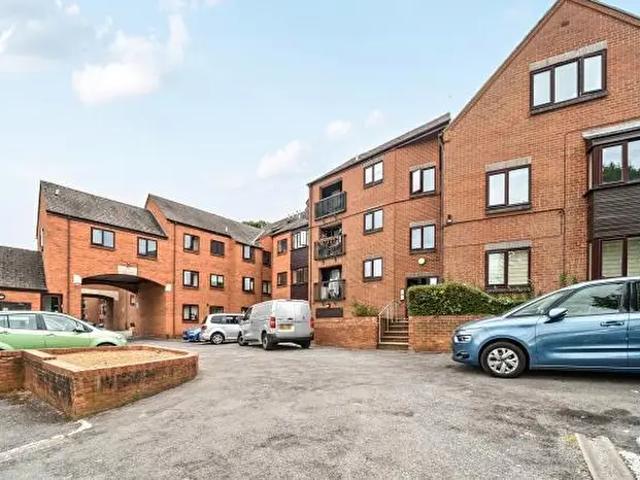 1 Bedroom Flat To Rent In Britannia Road, Banbury, OX16