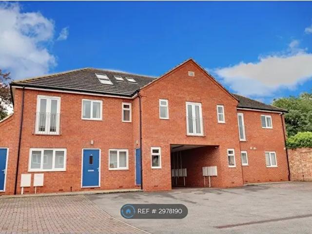 1 Bedroom Flat To Rent In Brookfield Road, Northampton, NN2