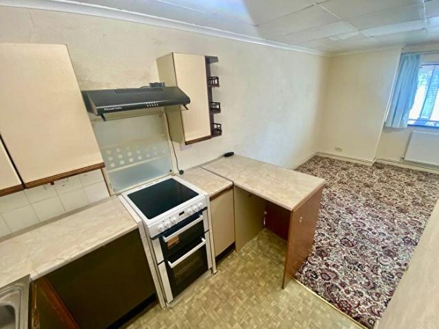 1 Bedroom Flat To Rent In Brunel Court, City Centre, City Centre, Swansea, SA1