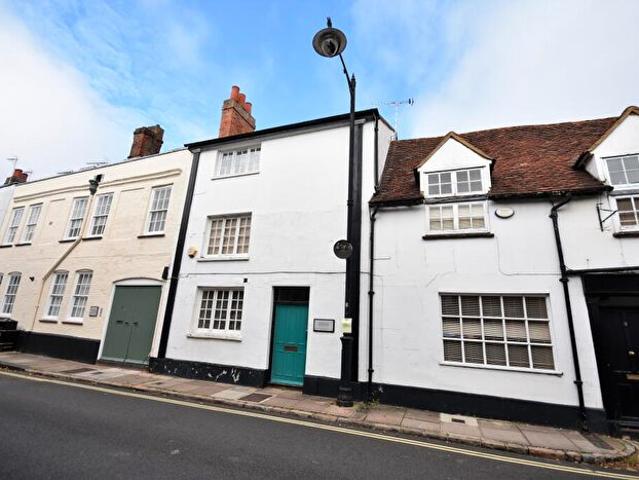 1 Bedroom Flat To Rent In Castle Street, Aylesbury, HP20
