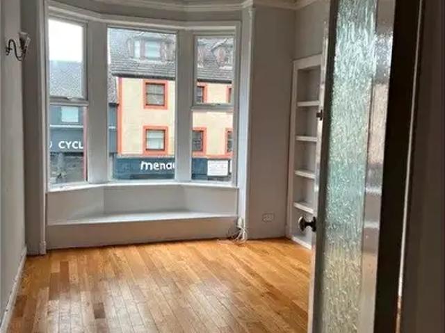 1 Bedroom Flat To Rent In Causeyside Street, Paisley, PA1