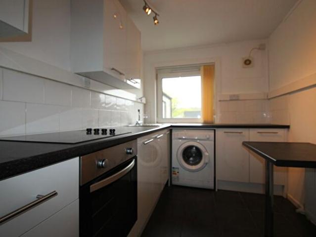 1 Bedroom Flat To Rent In Cedar Road, Glasgow, G67