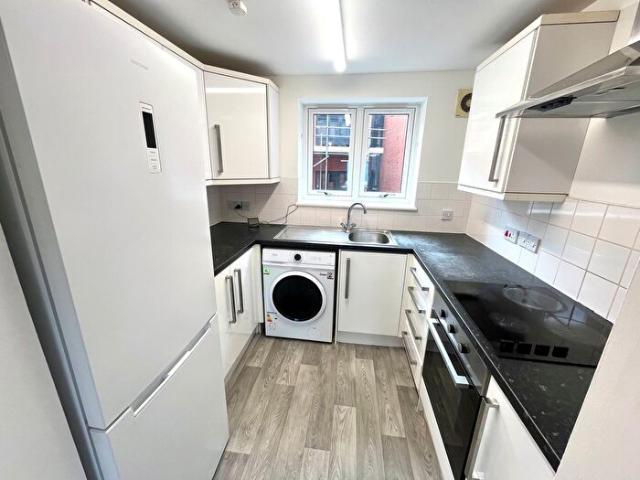 1 Bedroom Flat To Rent In Chardlace Walk, Nottingham, NG1