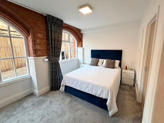 1 Bedroom Flat To Rent In Charles House, Nottingham, NG1