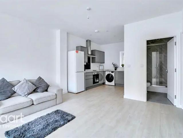 1 Bedroom Flat To Rent In Cliff Road, Nottingham, NG1
