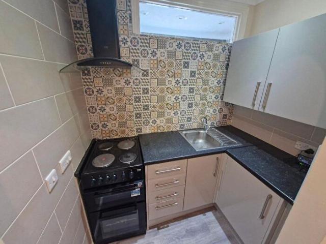 1 Bedroom Flat To Rent In Crispin Street, Rothwell, Northants, NN14