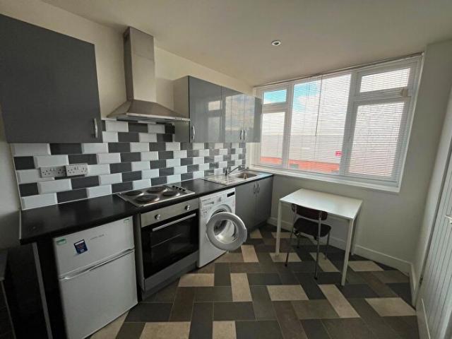 1 Bedroom Flat To Rent In Cross Road, Coventry, CV6