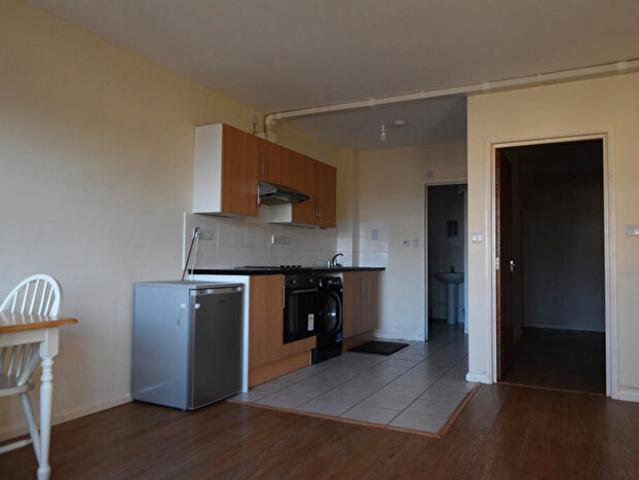 1 Bedroom Flat To Rent In Elm Drive, Garsington, OX44