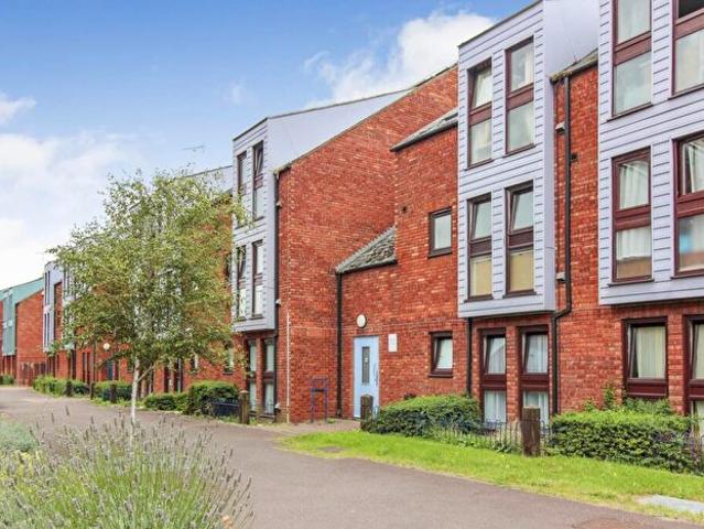 1 Bedroom Flat To Rent In Enid Blyton House, Wycliffe End, HP19