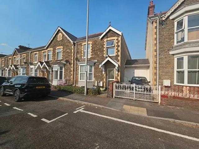 1 Bedroom Flat To Rent In Flat, Coleshill Terrace, SA15