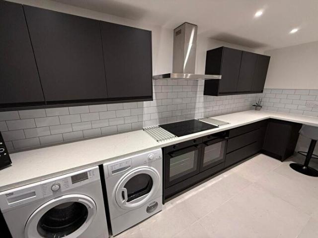 1 Bedroom Flat To Rent In Flat Aston Court House Share, Dunkirk, East Midlands, NG7