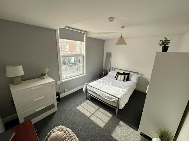 1 Bedroom Flat To Rent In Flat Thomas Place, Arboretum, East Midlands, NG7