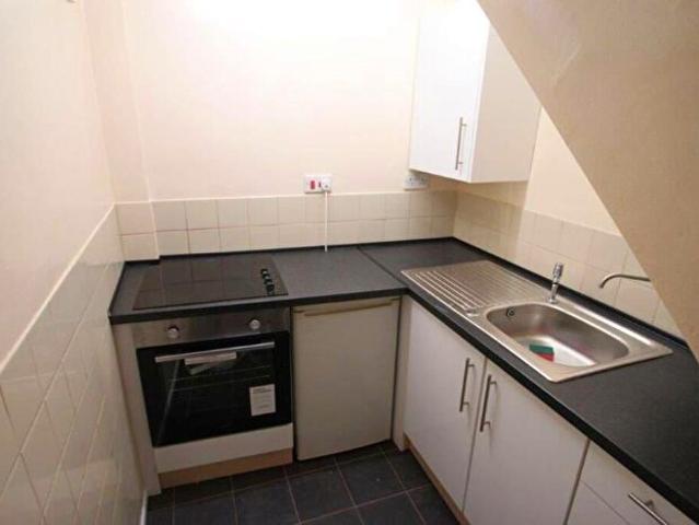 1 Bedroom Flat To Rent In Fosse Road South, Leicester, LE3