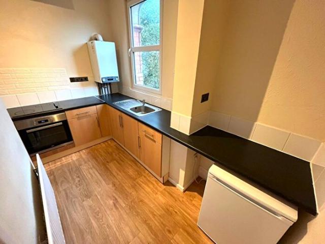 1 Bedroom Flat To Rent In Forest Road West, Nottingham, NG7
