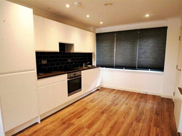 1 Bedroom Flat To Rent In Friary Court, Aylesbury, HP20