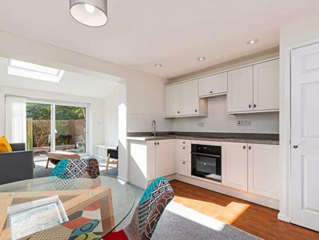 1 Bedroom Flat To Rent In Harefields, North Oxford, OX2