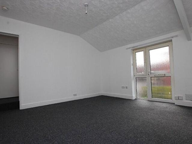 1 Bedroom Flat To Rent In Havelock Street, Kettering, Northamptonshire, NN16