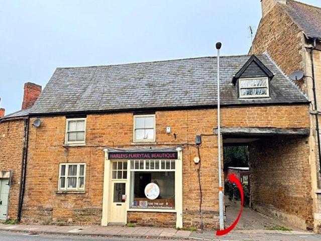 1 Bedroom Flat To Rent In High Street, Rothwell, NN14