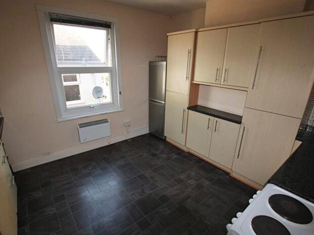 1 Bedroom Flat To Rent In High Street, Waddesdon, HP18