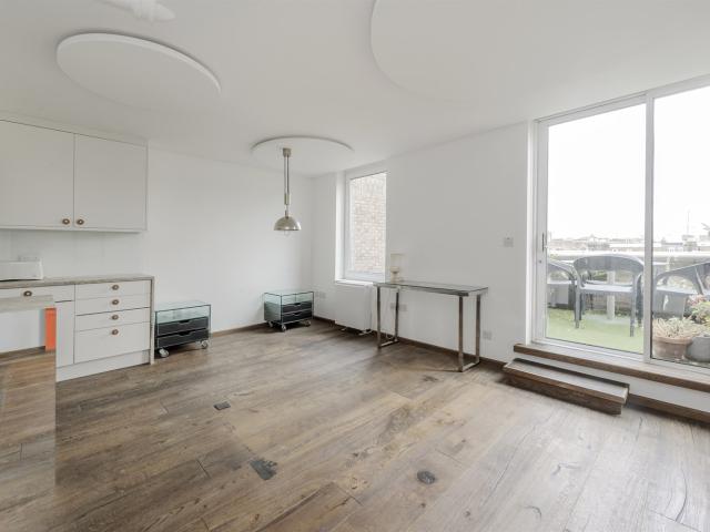 1 bedroom flat to rent in kensington