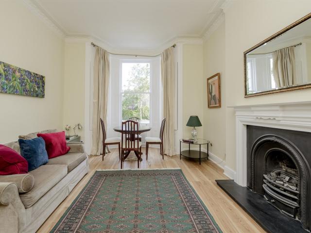 1 bedroom flat to rent in kensington