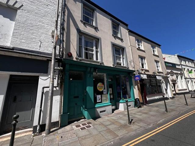 1 Bedroom Flat To Rent In King Street, Carmarthen, Carmarthenshire, SA31
