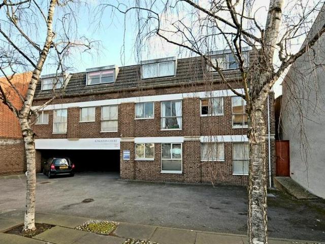 1 Bedroom Flat To Rent In Kingston Court, Walton Street, Oxford, OX2