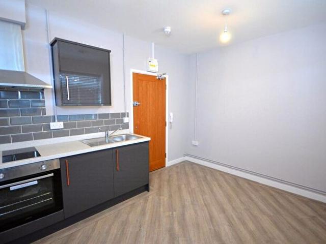 1 Bedroom Flat To Rent In Ladys Lane, Northampton, Northamptonshire, NN1
