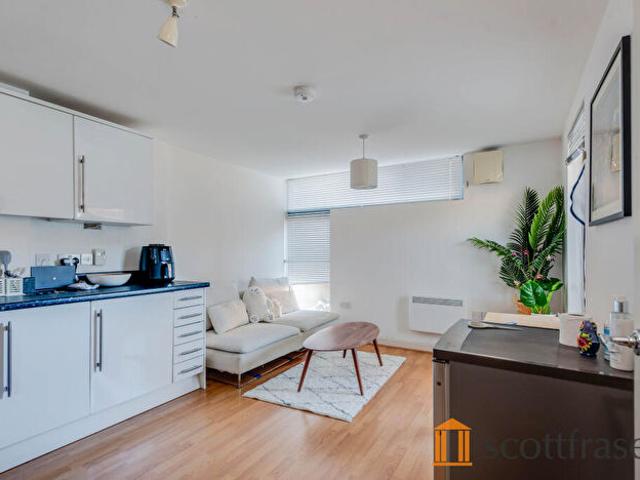 1 Bedroom Flat To Rent In Littlegate Street, OX1