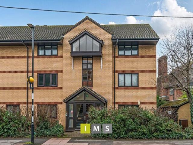 1 Bedroom Flat To Rent In London Road, Regal Court, OX26