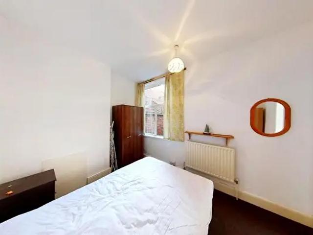 1 Bedroom Flat To Rent In Lorne Road, Leicester, LE2
