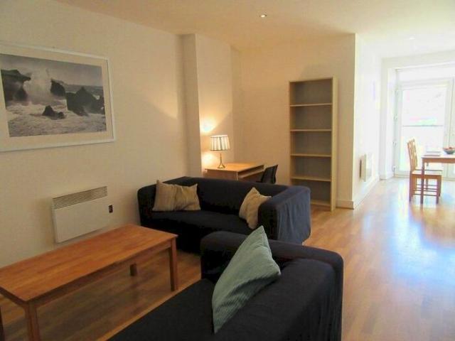 1 Bedroom Flat To Rent In Pugh Buildings, Cowell St, Llanelli SA15