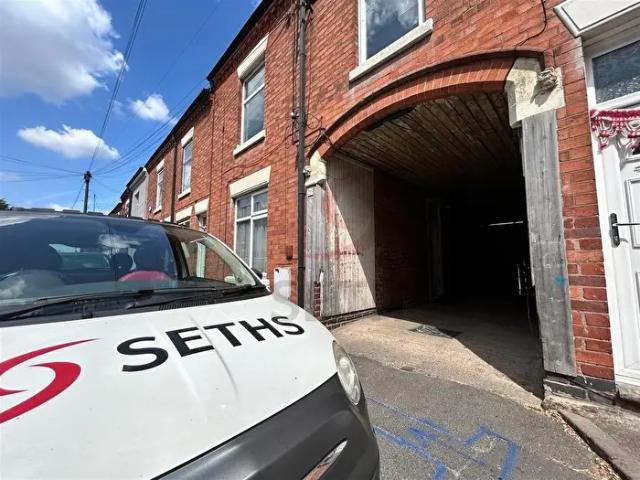 1 Bedroom Flat To Rent In Parry Street, Evington, Leicester, LE5